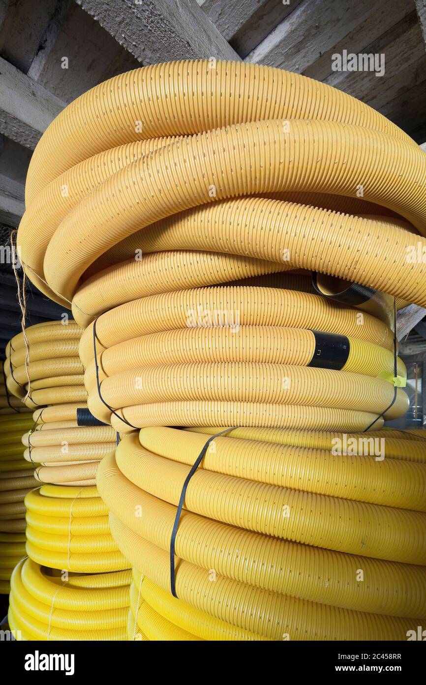 Yellow Hoses High Resolution Stock Photography and Images - Alamy