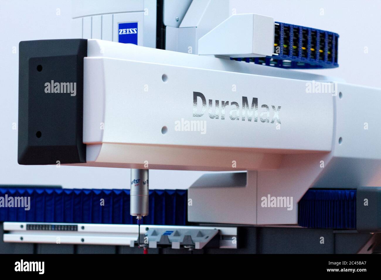 Carl zeiss symbol hi-res stock photography and images - Alamy