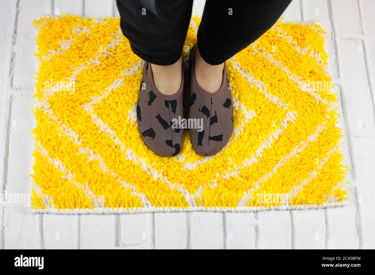handmade wool mat Stock Photo - Alamy