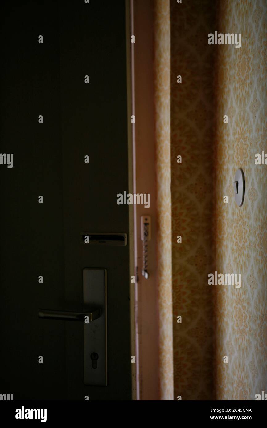 Ajar door hi-res stock photography and images - Alamy