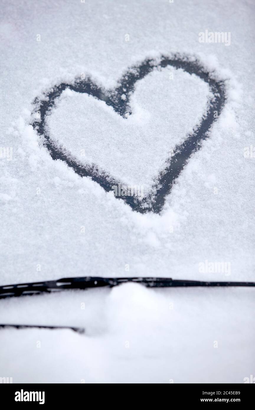 Windshield car heart hi-res stock photography and images - Alamy