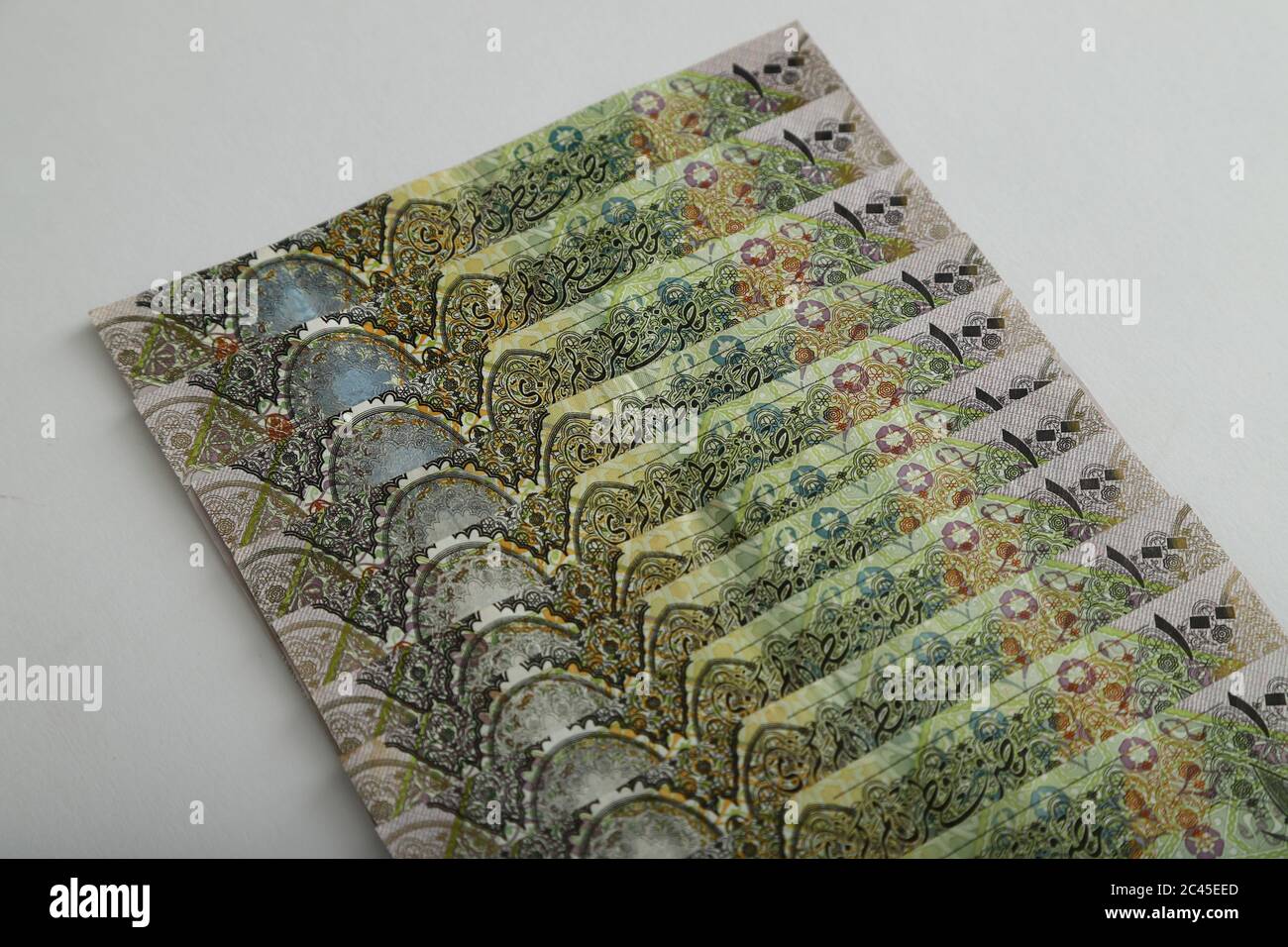 Qatar 100 rial hi-res stock photography and images - Alamy