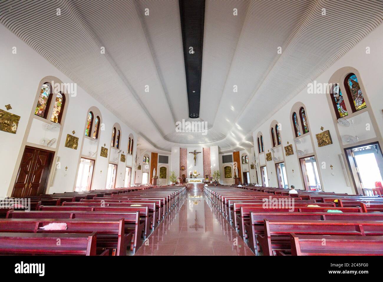 Vietnamese catholic church hi-res stock photography and images - Alamy