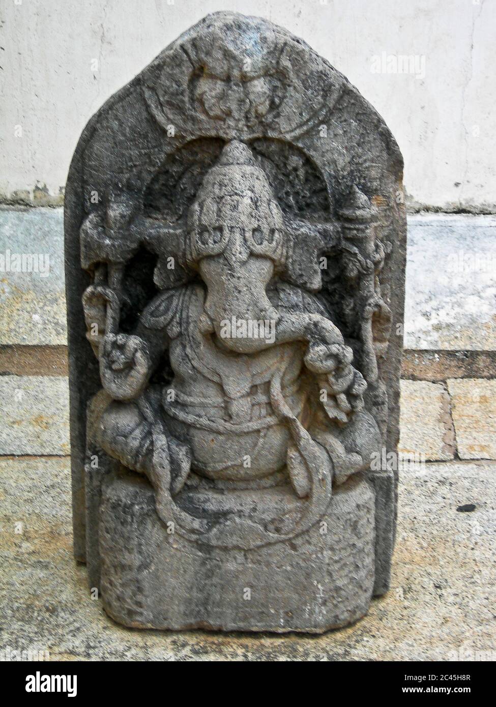 Ganesh Stone Statue Stock Photo - Alamy
