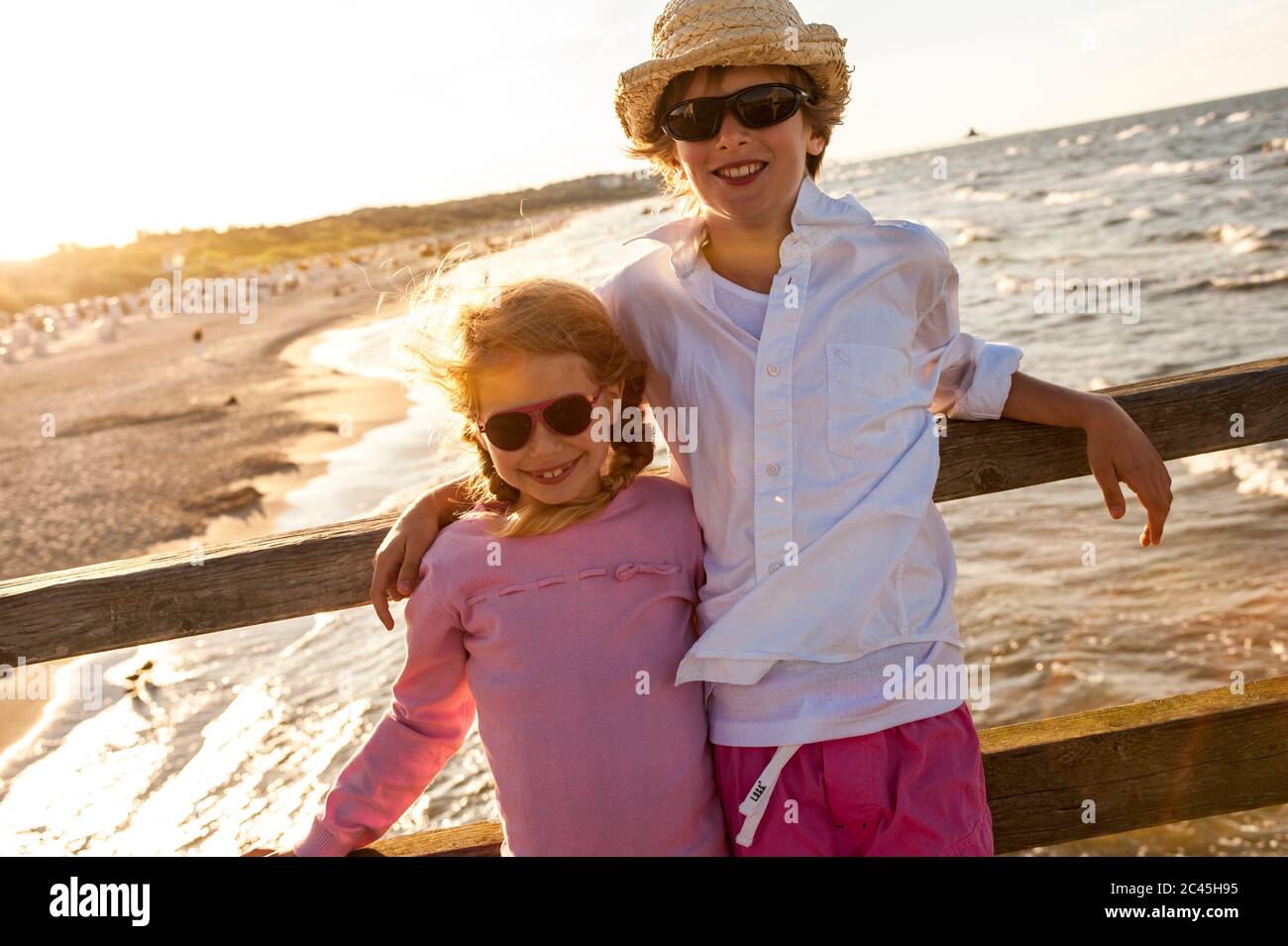 Stand abreast hi-res stock photography and images - Alamy