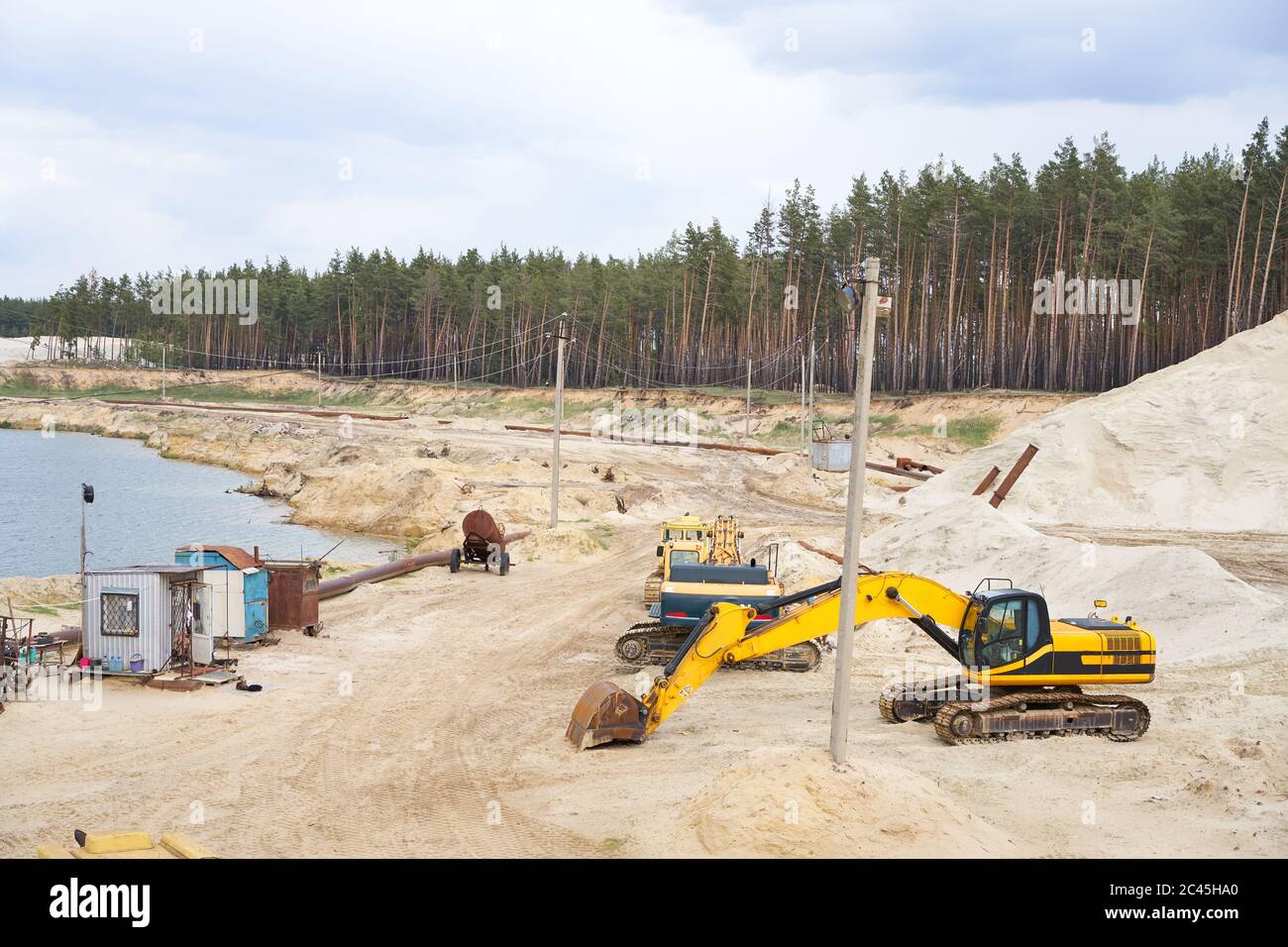Non renewable resources hi-res stock photography and images - Alamy
