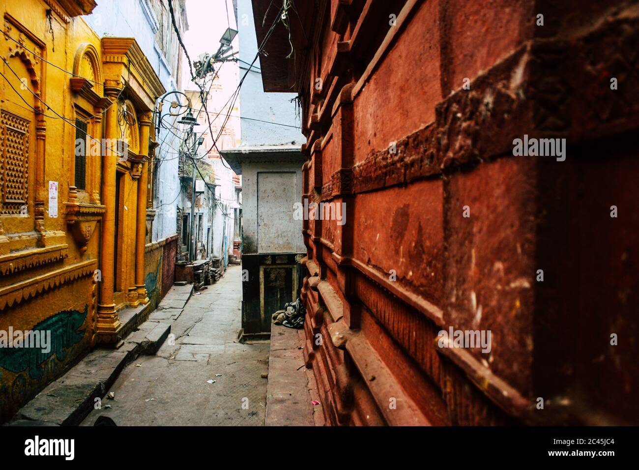 Varanasi India November 10, 2018 View of the traditional narrow street ...