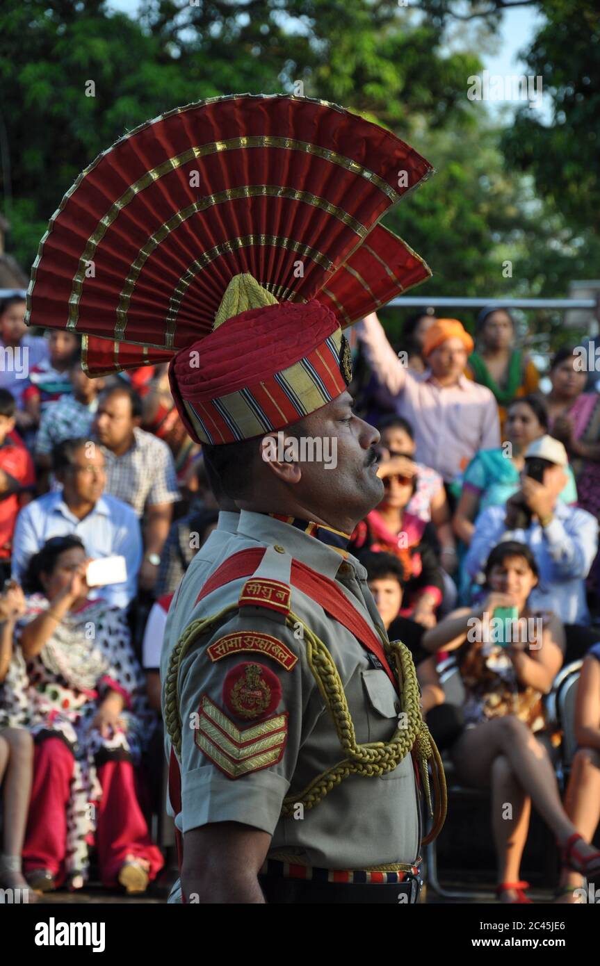 Wagah-Attari border ceremony, India Stock Photo - Alamy