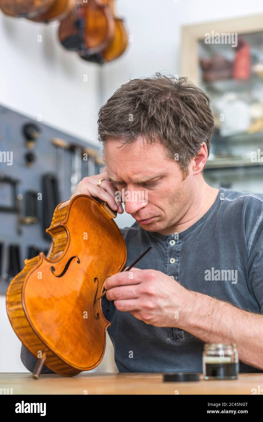 Baroque Violin Makers