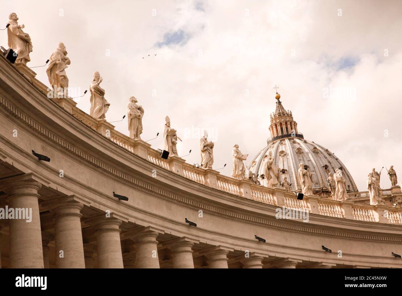Arcade in St. Peter's Square, Rome, Italy Stock Photo - Alamy