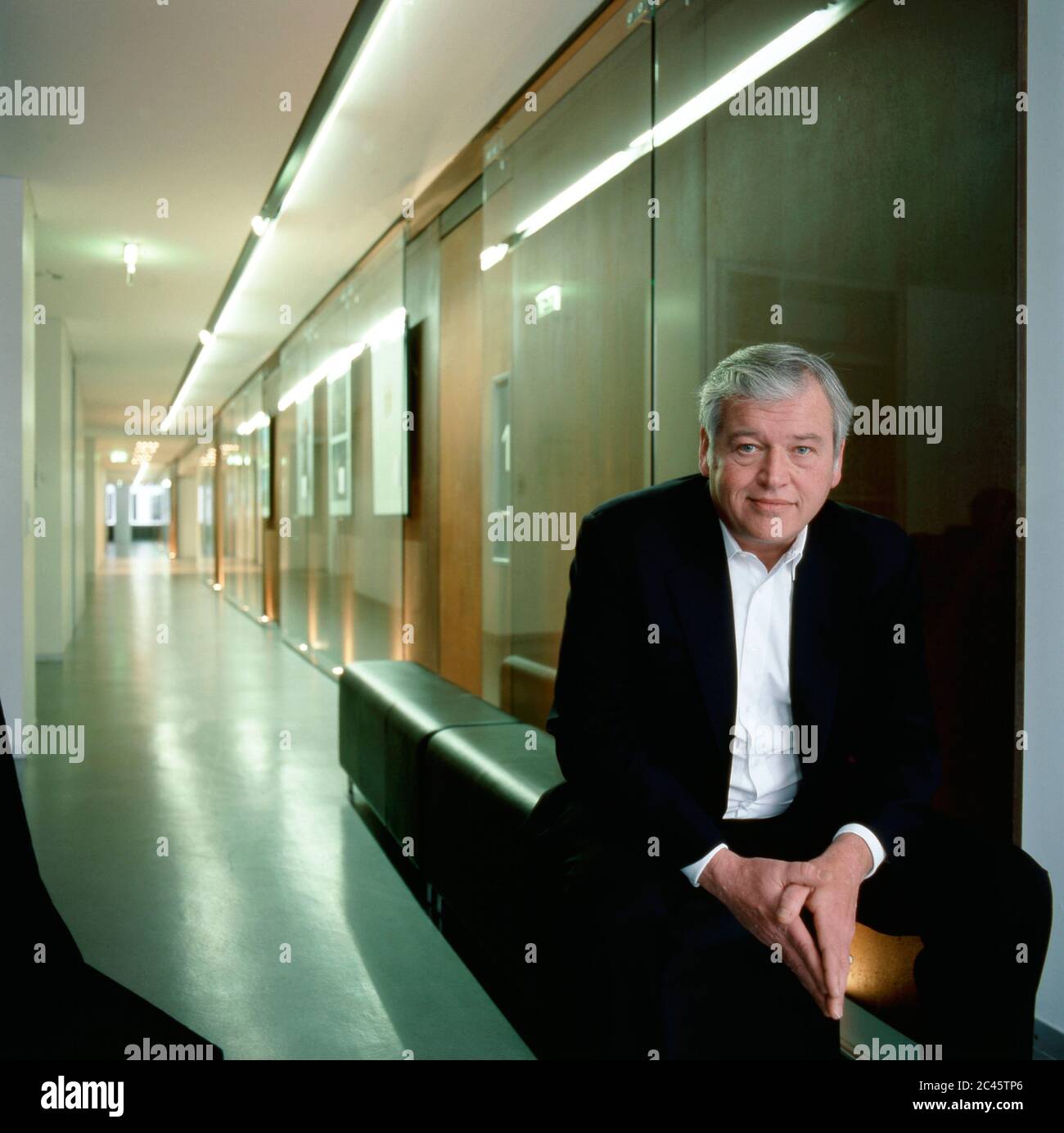 John wren omnicom hi-res stock photography and images - Alamy