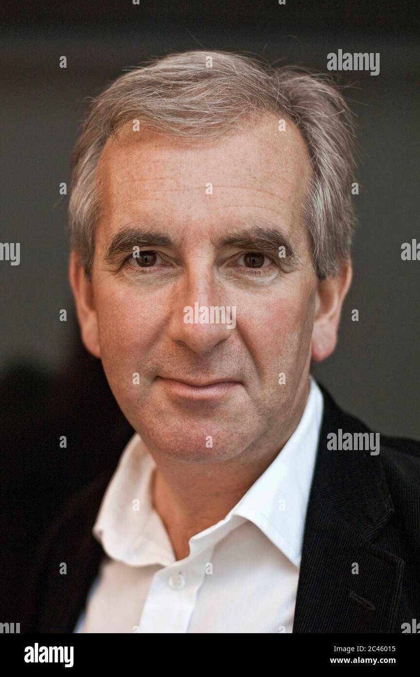 Robert harris author hi-res stock photography and images - Alamy