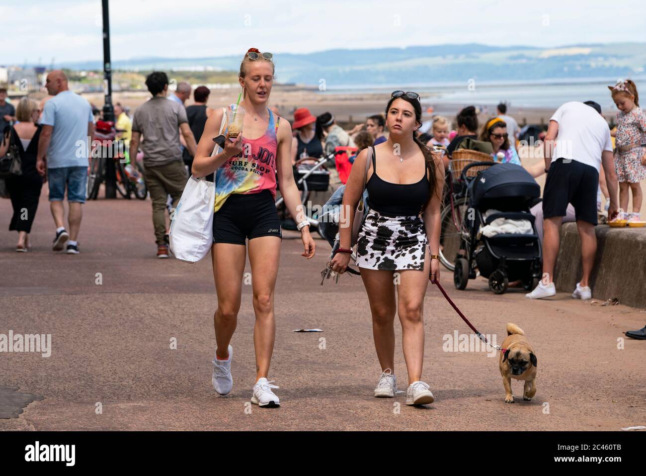 Portobello, Scotland, UK. 24 June, 2020. With sunshine and temperatures ...