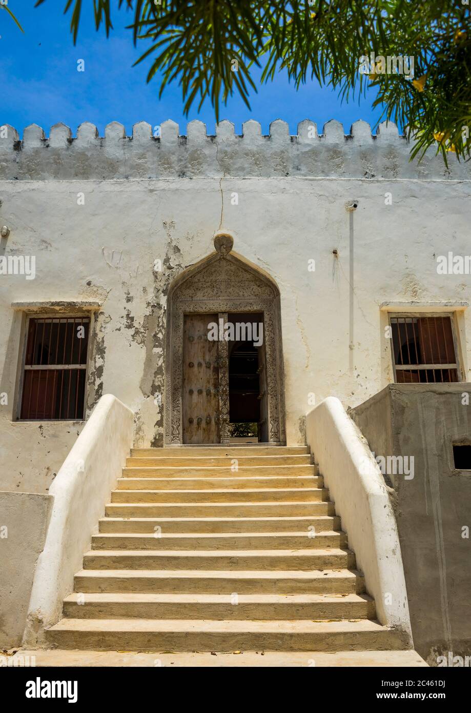 Entrance of a mosque, Lamu county, Shela, Kenya Stock Photo - Alamy