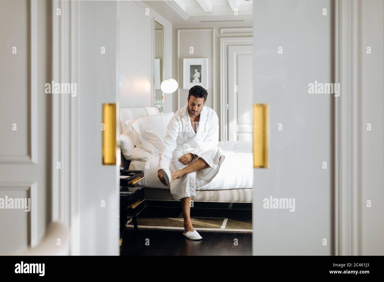 Man wearing only one slipper hi-res stock photography and images - Alamy