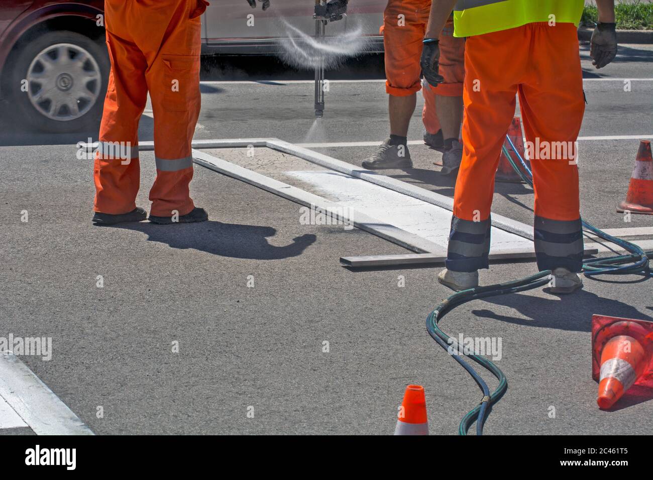 Car warning light symbols hi-res stock photography and images - Alamy