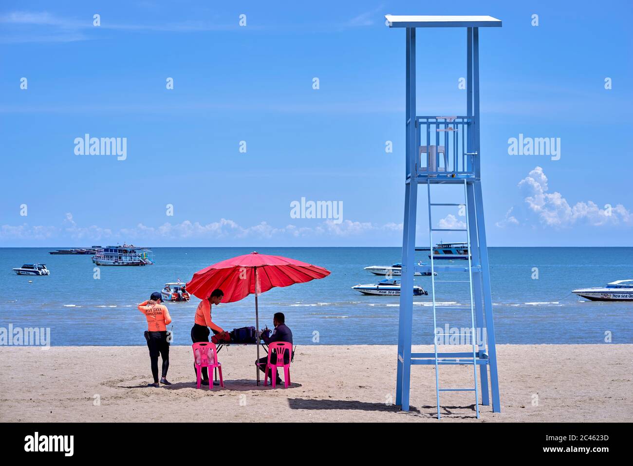 Safety tower hi-res stock photography and images - Alamy
