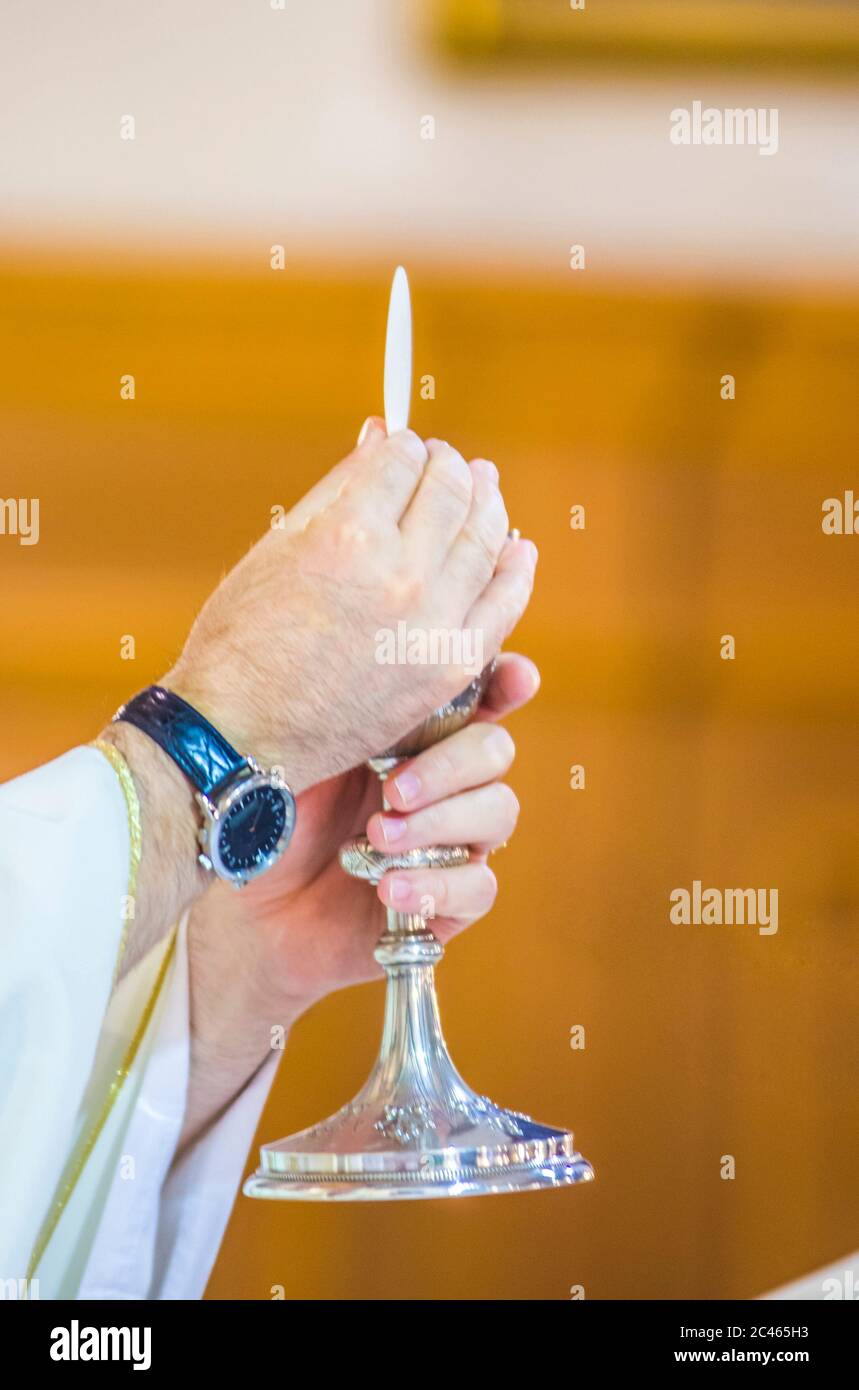 altar with consecrated host that becomes the body of jesus christ and ...