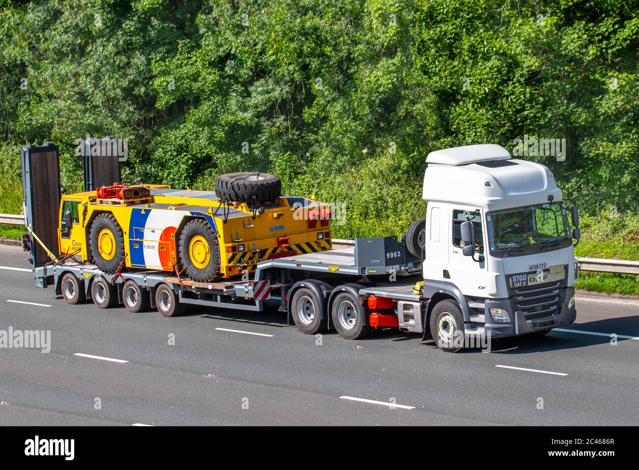 Raf vehicle hi-res stock photography and images - Alamy