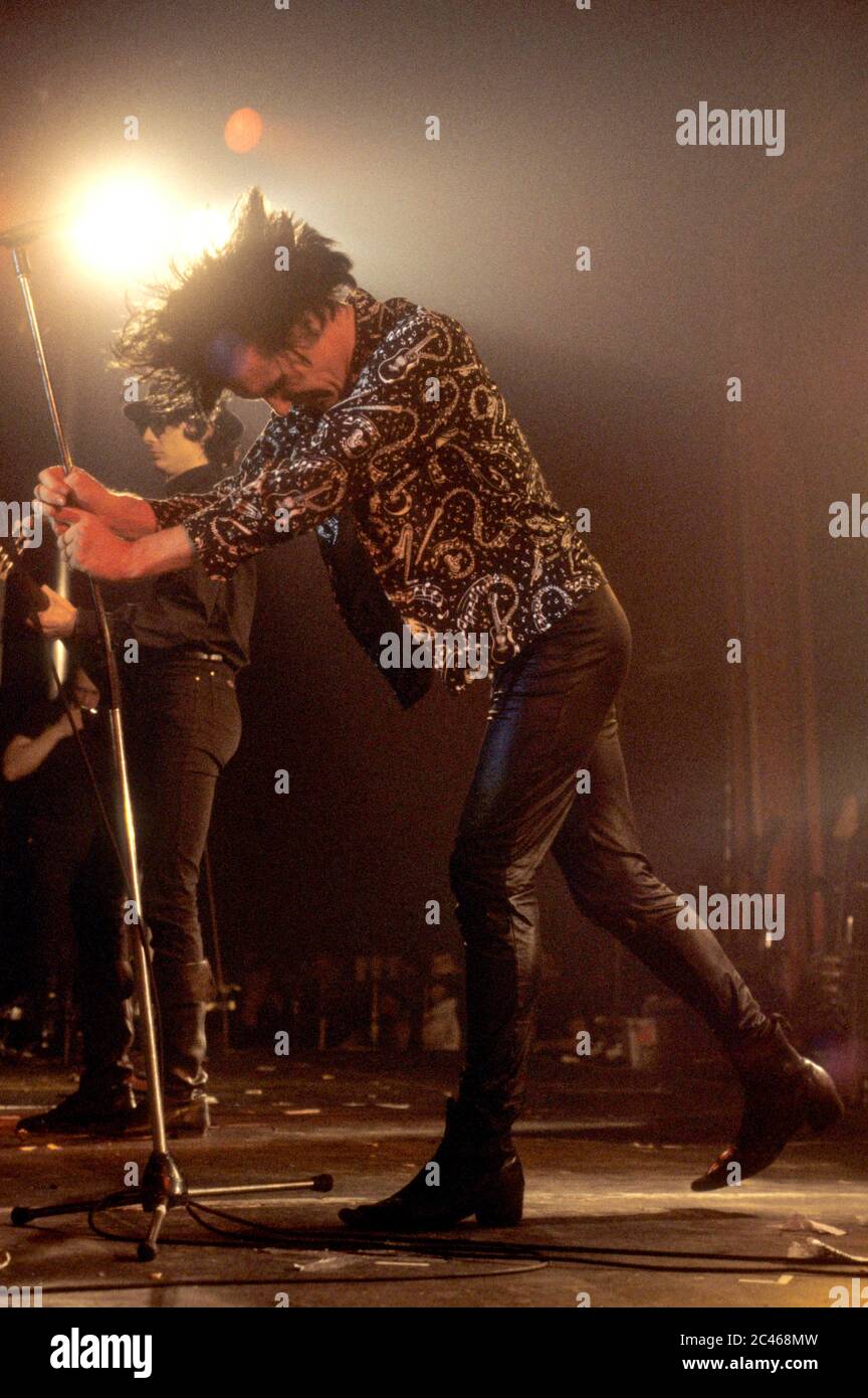 Bryan Gregory and Lux Interior from The Cramps live at the Brixton ...