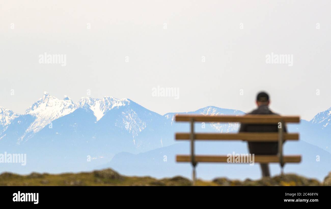 Bench on slope hi-res stock photography and images - Alamy