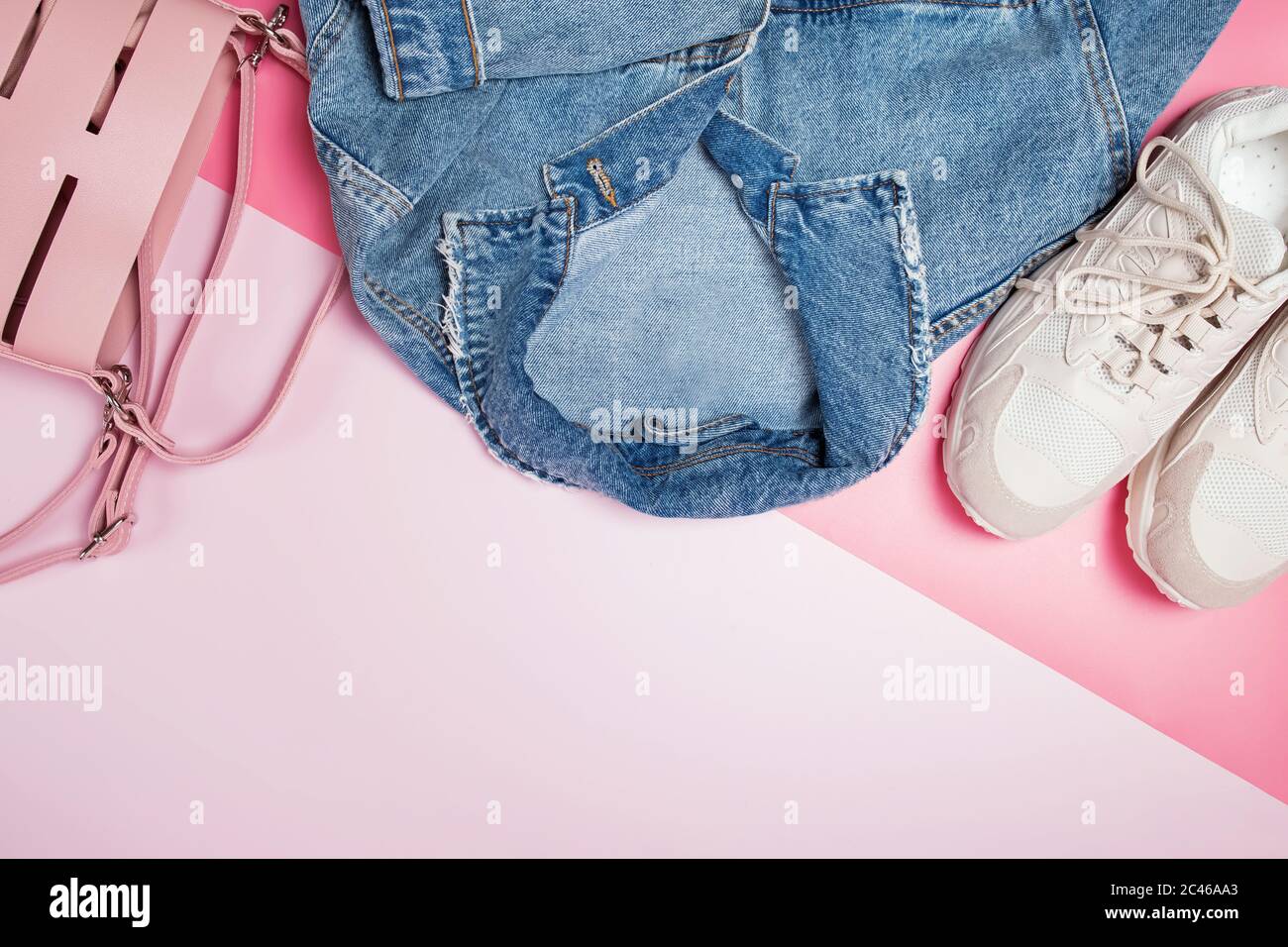 Summer outfit concept girl hi-res stock photography and images - Alamy