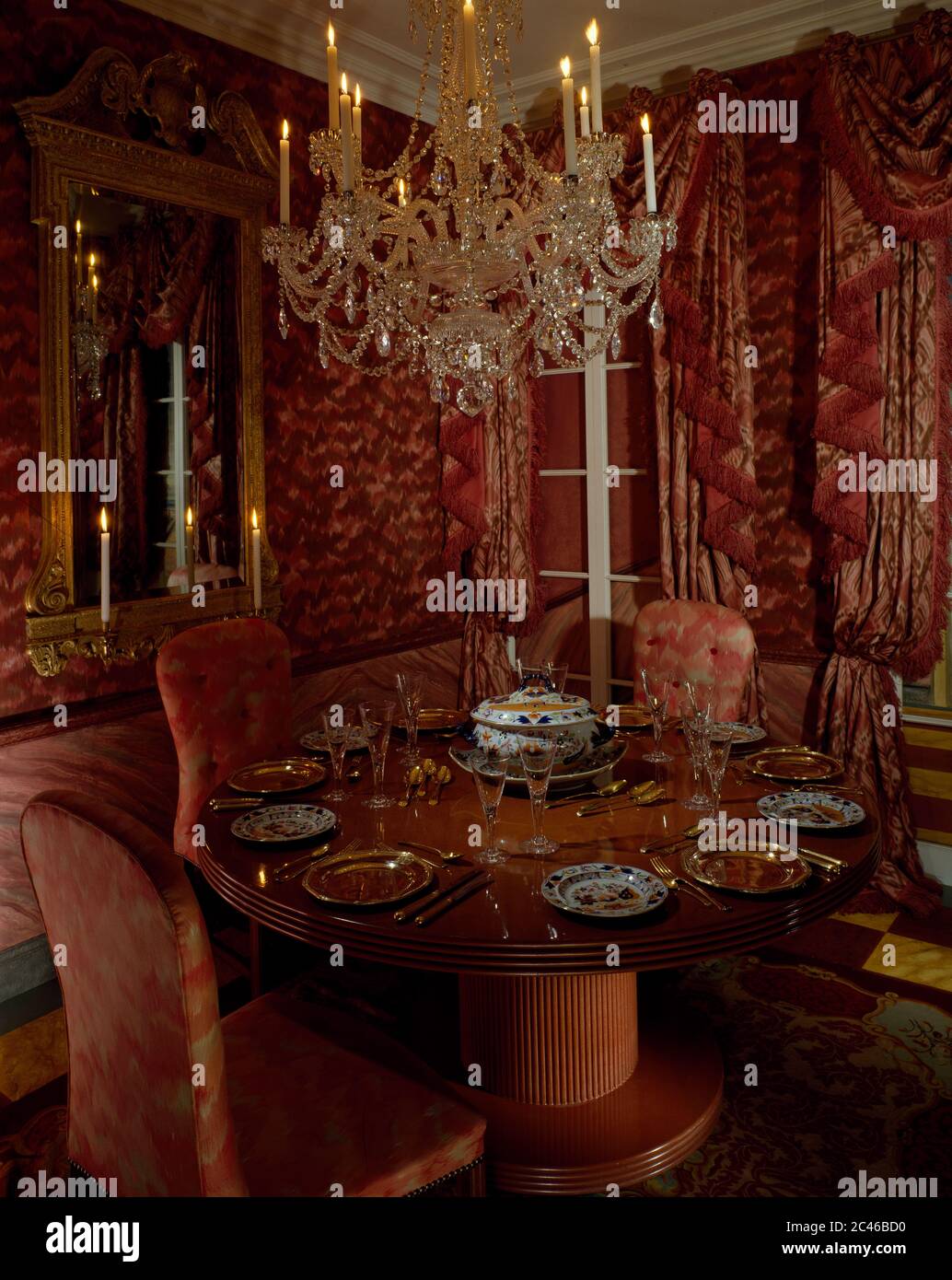 Private dining hi-res stock photography and images - Alamy