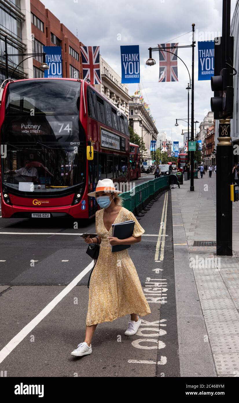Social Distancing In Oxford Street London Stock Photo - Alamy