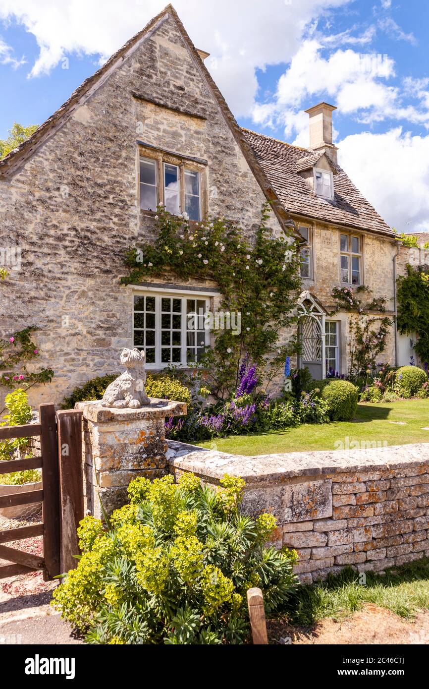 Winson cotswold hills cotswolds cdc hi-res stock photography and images ...