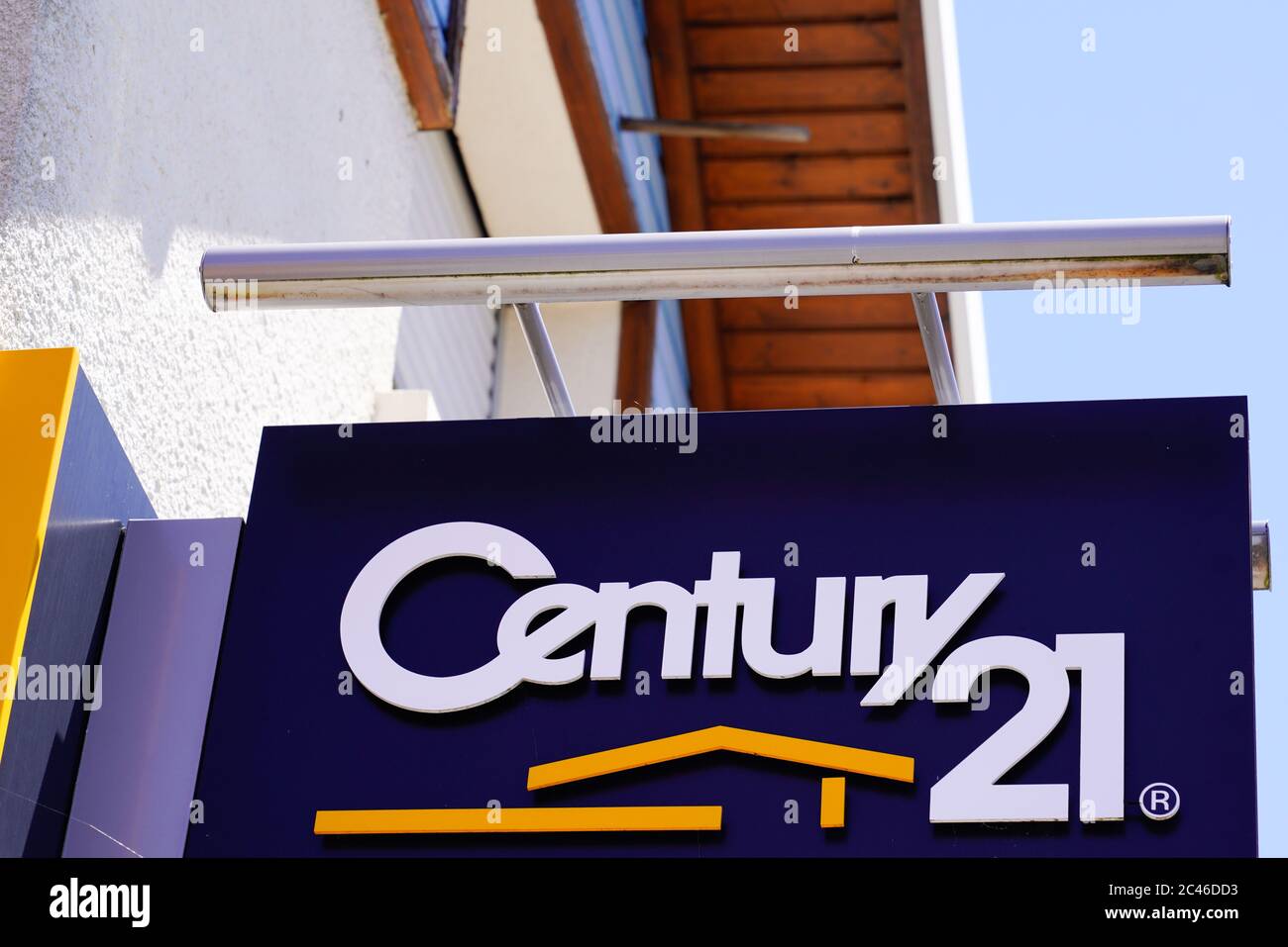 Century 21 Store High Resolution Stock Photography and Images - Alamy