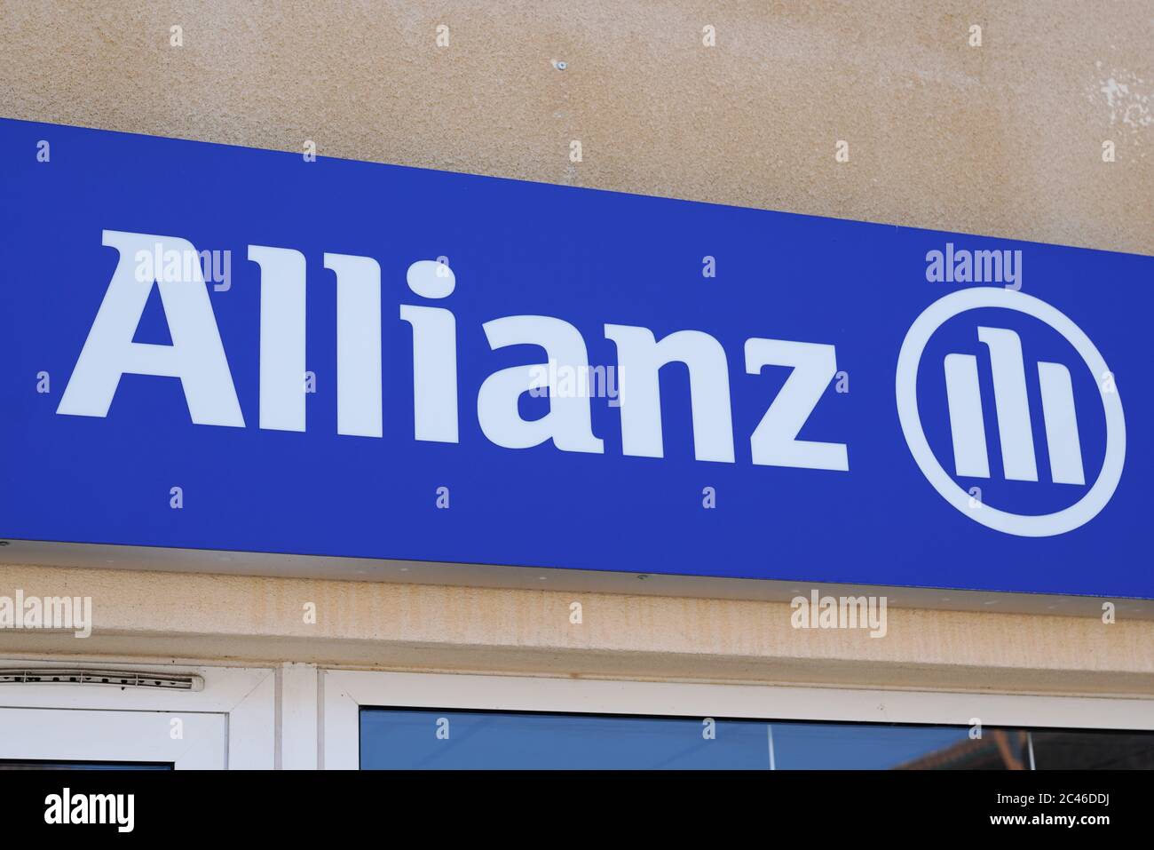 Allianz bank logo hi-res stock photography and images - Alamy