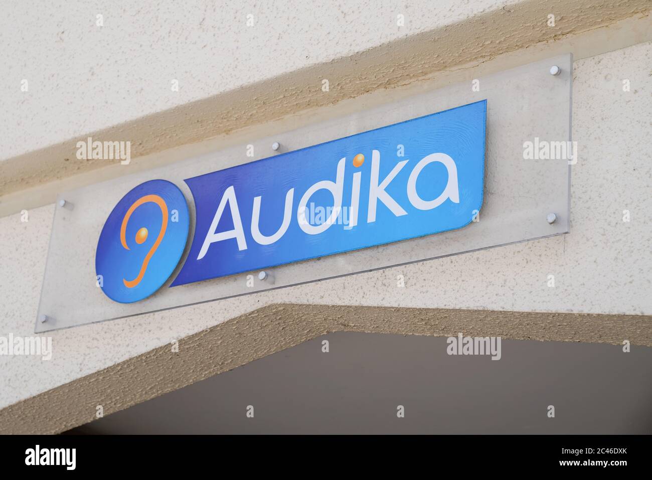 Bordeaux , Aquitaine / France - 06 20 2020 : Audika logo text sign shop ...