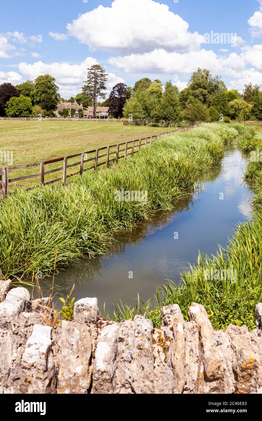 Sky summer outdoors scenic trees and villages hi-res stock photography ...