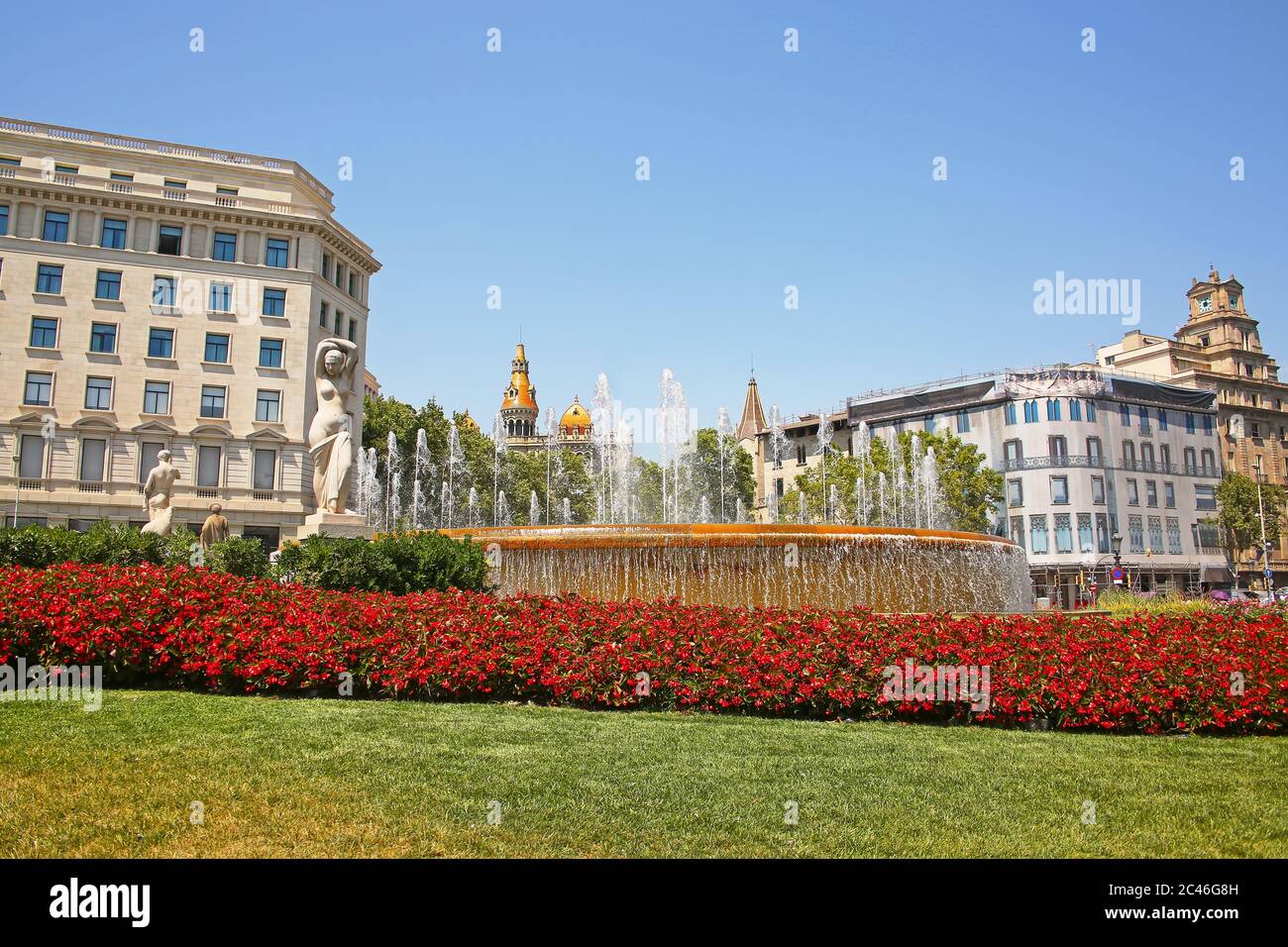 Beautiful fountain & gardens at the center of the city in the downtown ...