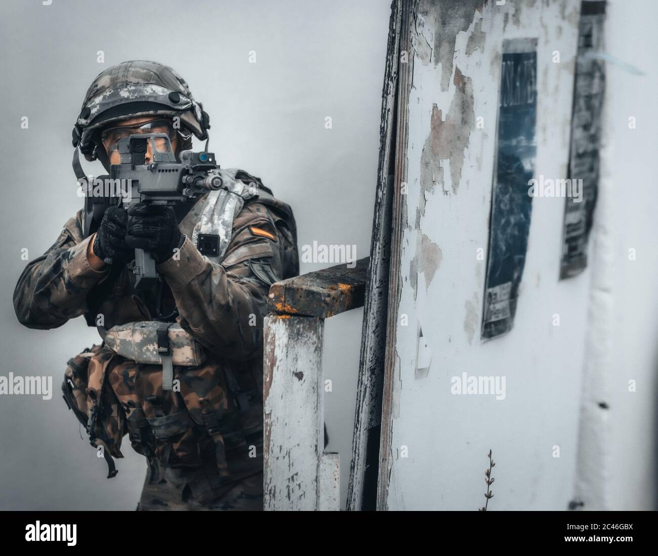 Navy base shooting hi-res stock photography and images - Alamy