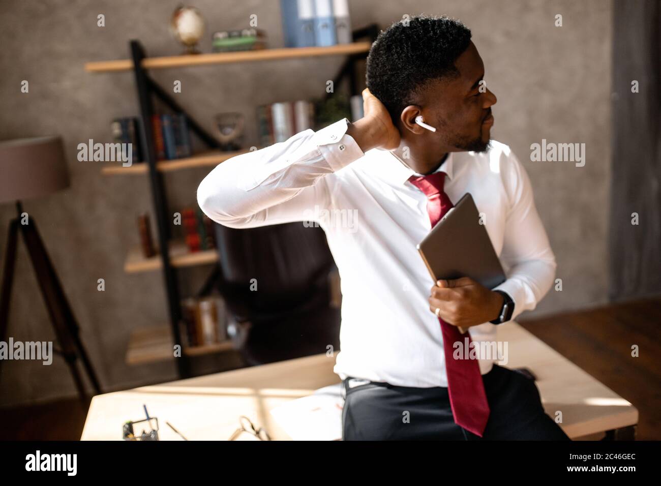 Unproductive worker hi-res stock photography and images - Alamy