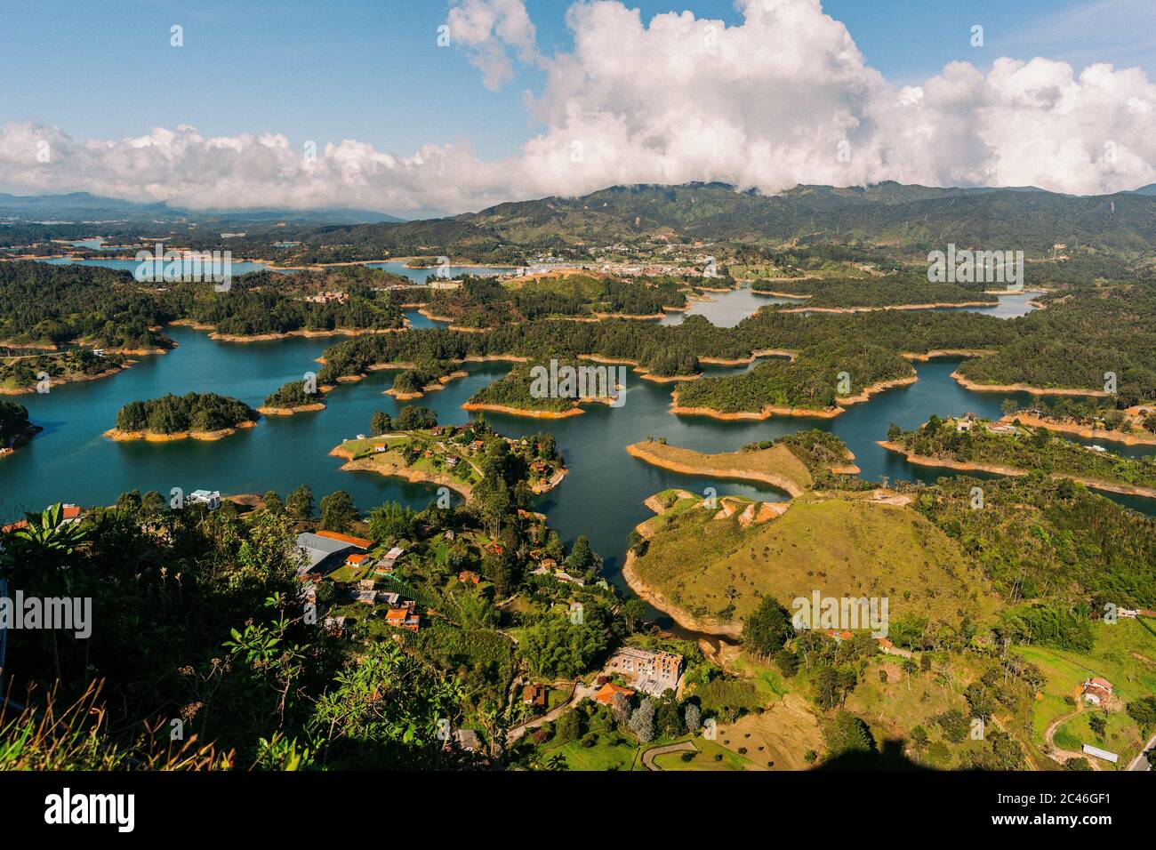 Piedra el penol at guatape in antioquia hi-res stock photography and ...