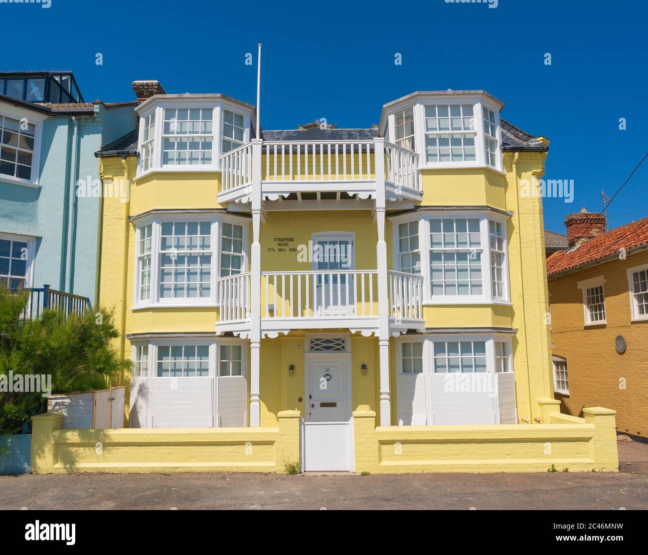 Grade ii listed building seafront hi-res stock photography and images ...