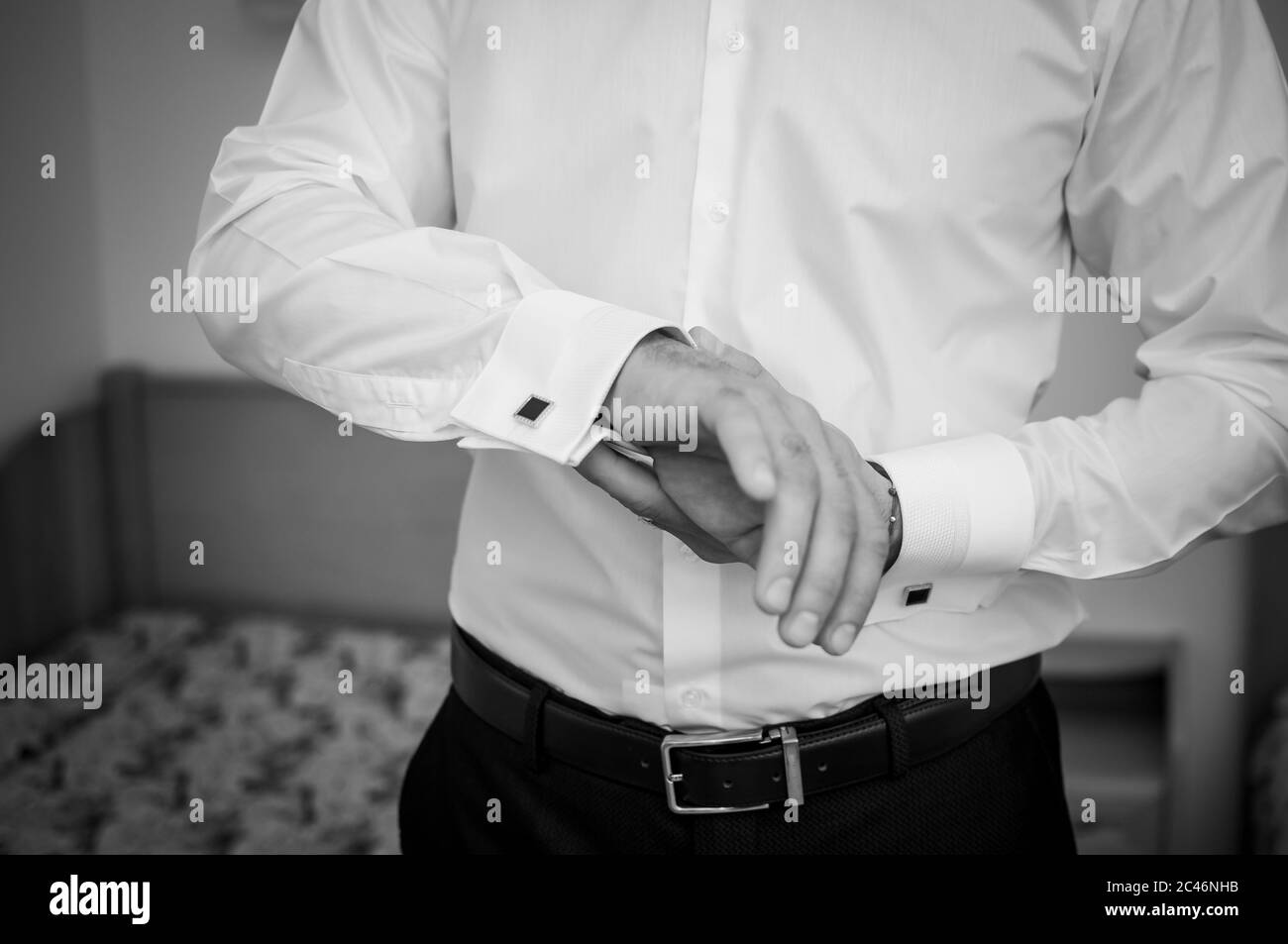 Hand fastening ceremony hi-res stock photography and images - Alamy