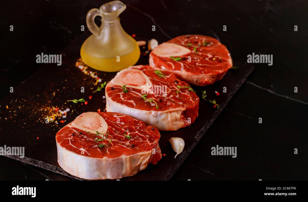 Cutted beef steak cuisine hi-res stock photography and images - Alamy