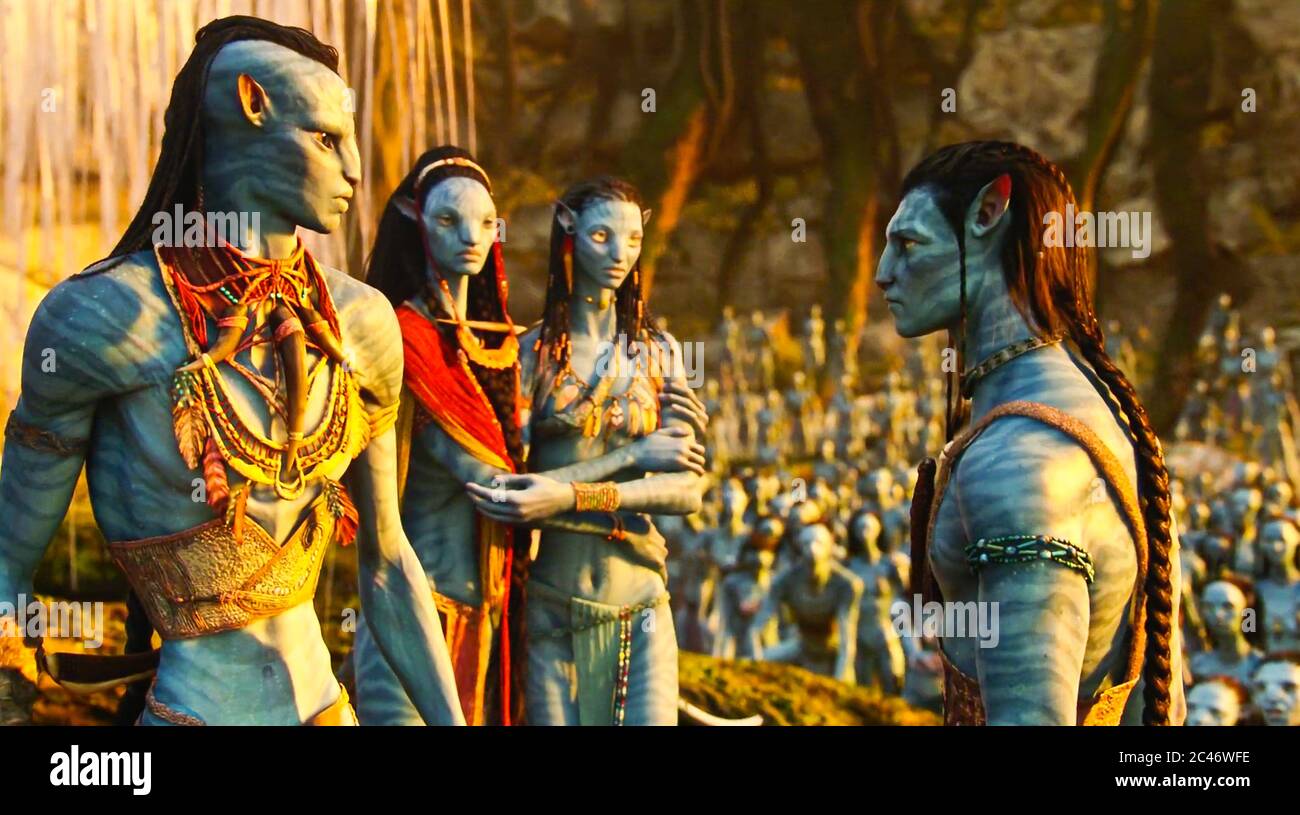 USA. Sam Worthington, Zoe Saldana and Laz Alonso in a scene from ...