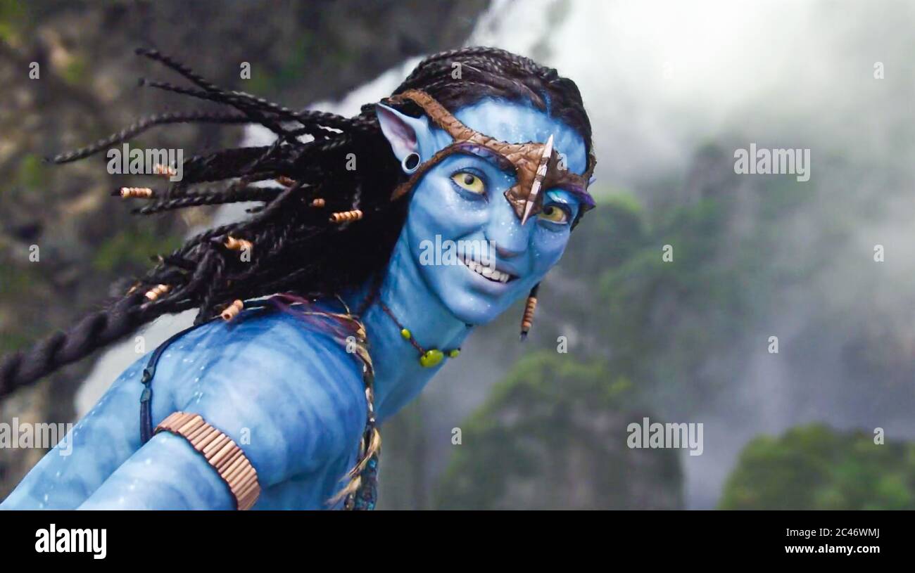 Avatar zoe saldana hi-res stock photography and images - Alamy