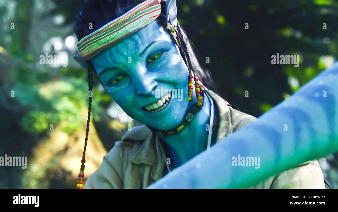 USA. Sigourney Weaver in a scene from ©Twentieth Century Fox film : Avatar (2009). Plot: A ...