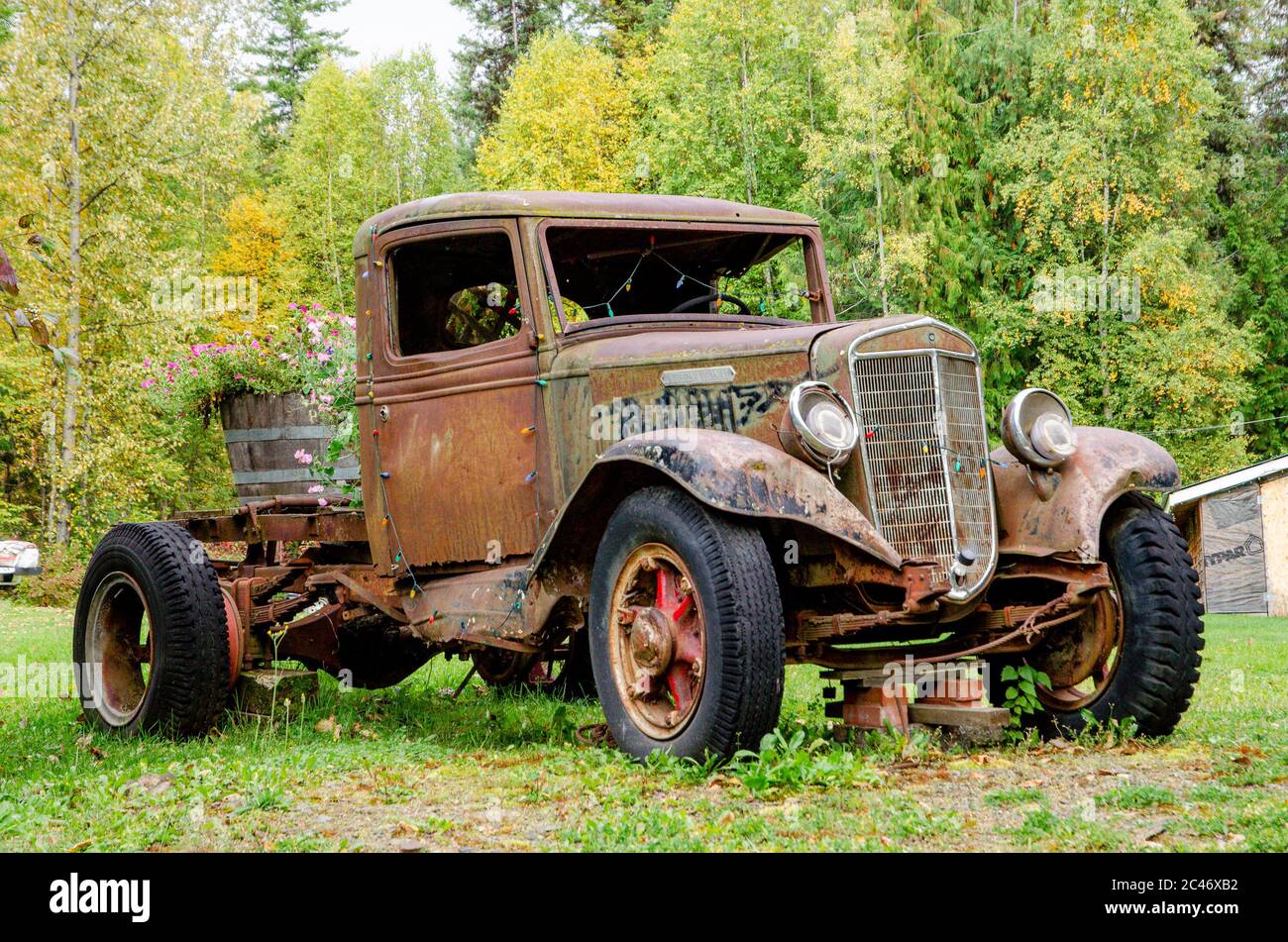 Old international truck hi-res stock photography and images - Alamy