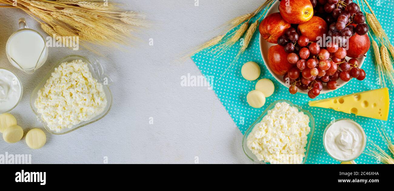 Kosher food symbols hi-res stock photography and images - Alamy