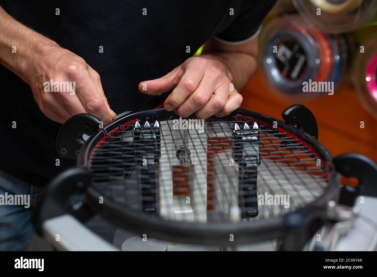 How to grip a tennis racket hi-res stock photography and images - Alamy