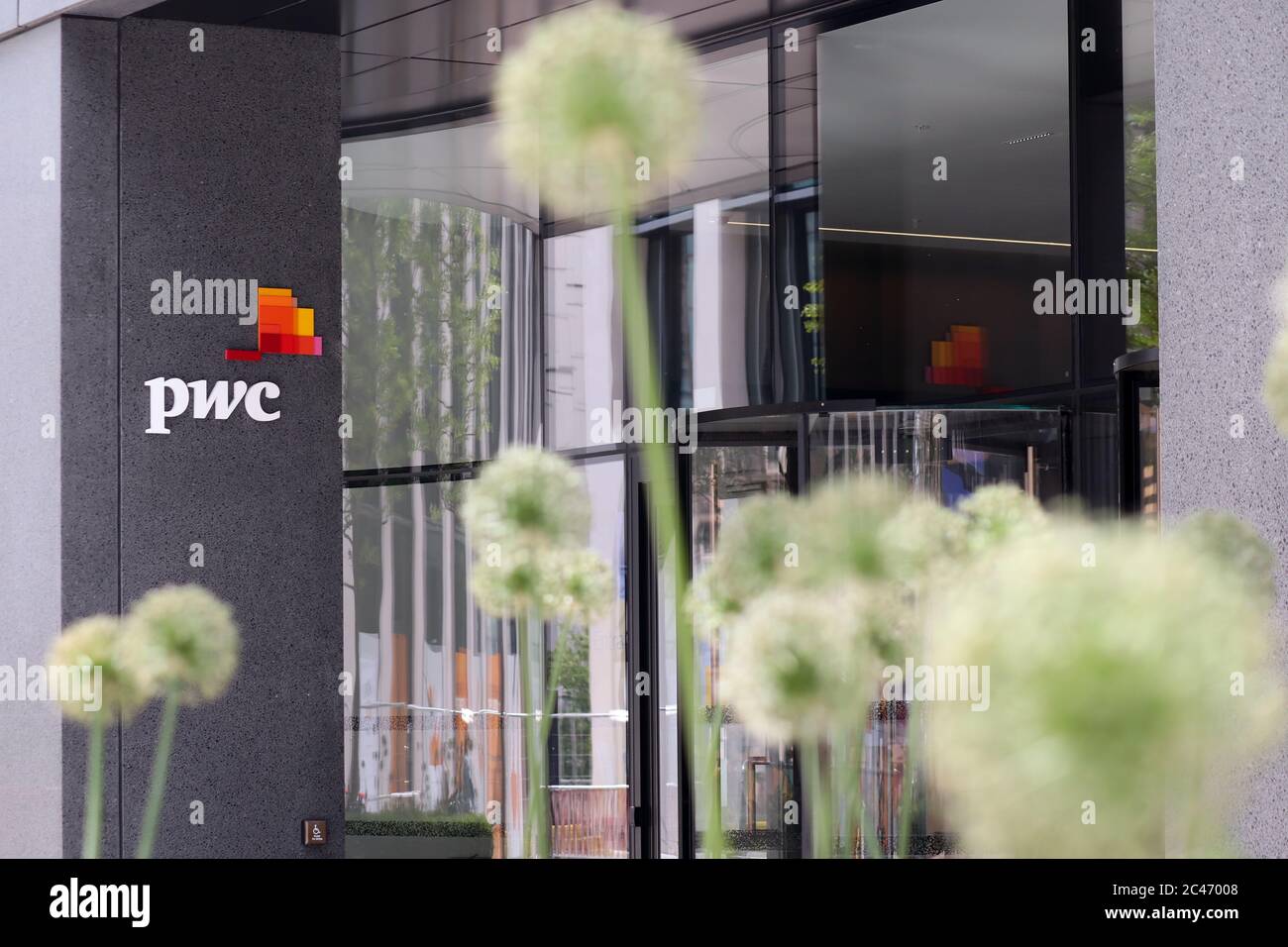 Pwc regional office hi-res stock photography and images - Alamy