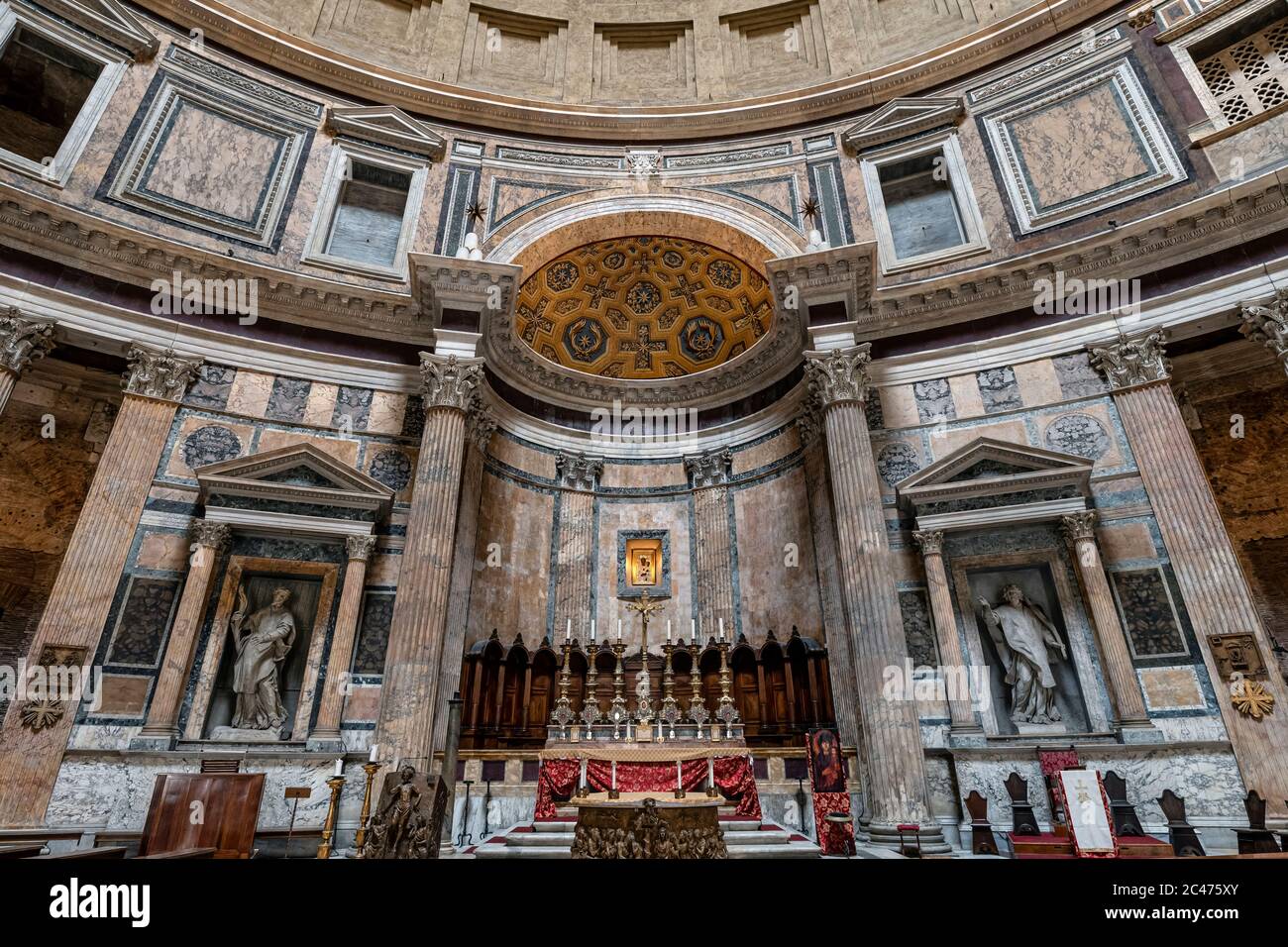 Pantheon of Rome: apse and main altar Stock Photo - Alamy