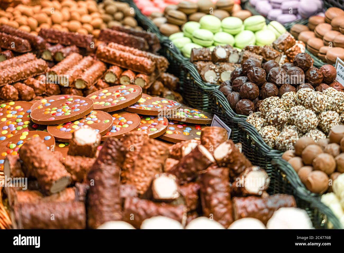 Cocoa chocolate shop hi-res stock photography and images - Alamy