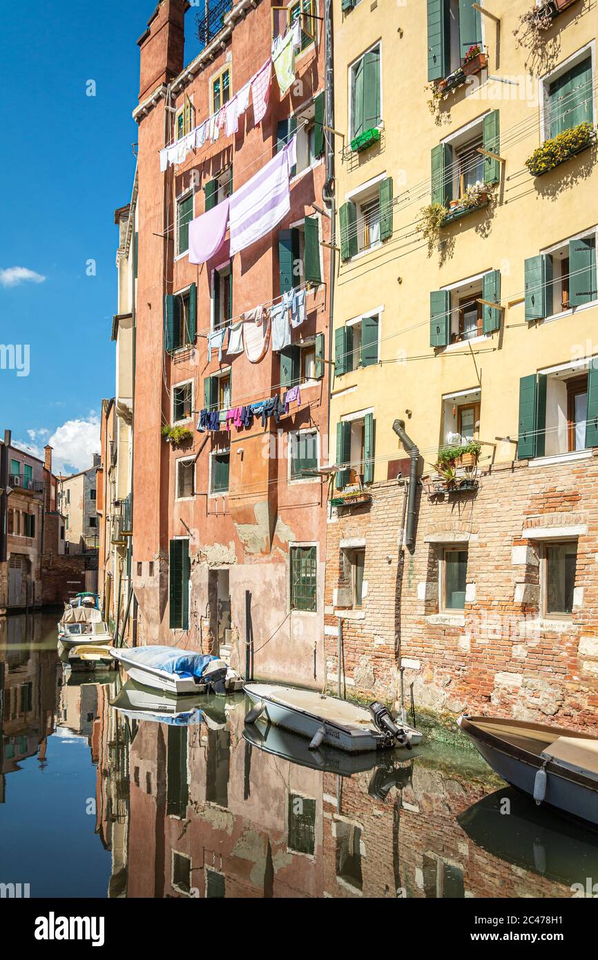 Backwaters of Venice with hanging washing, Italy Stock Photo - Alamy